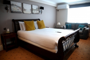 Gallery — The Tudor Hotel - Pinner London